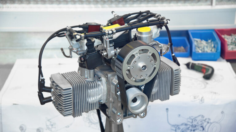 Hirth 2302 - Air-Cooled Two-Stroke Engine designed for Ultralight Aviation